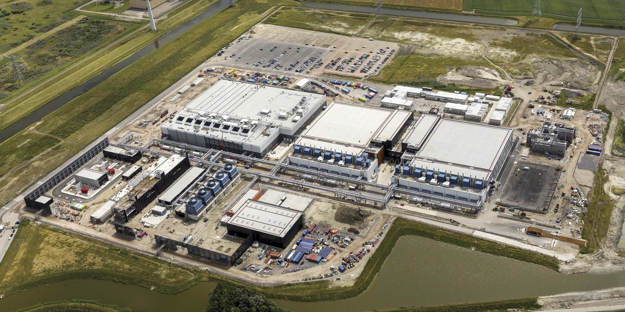 » Almacenamiento y generación de energía en data centers